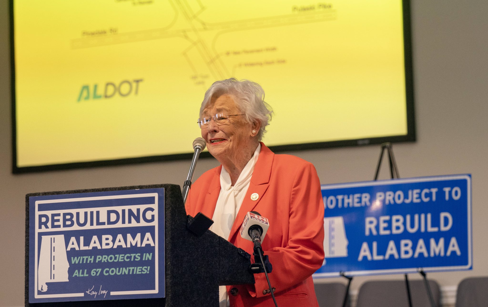 Governor spotlights Rebuild Alabama project in Limestone County - ALDOT ...